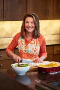 Amy Hanten Bio, Wiki, FOX 11, Partner, Kids, Family, Net Worth