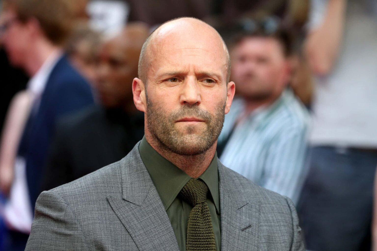 Jason Statham Wiki, Age, Fast and Furious, Wife, Expendables 4.
